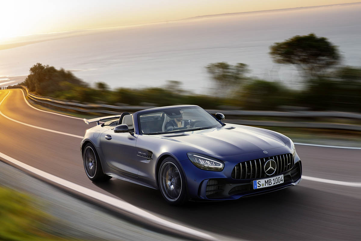 StriveME - سيارة مرسيدس GT R Roadster AMG الجديدة